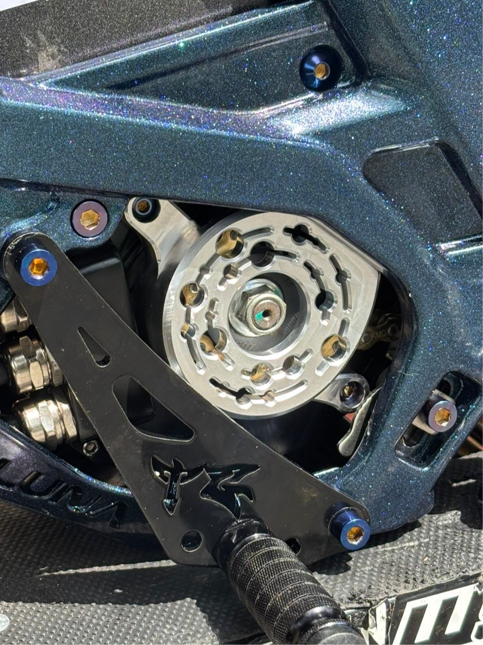 ExW Surron Pro Motor Cover (METAL) – MX Plates
